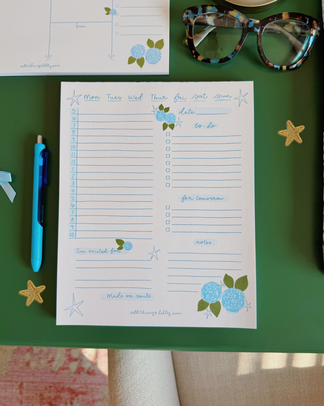 HYDRANGEA GIRLY DAILY NOTEPAD – All Things Lilly Ann